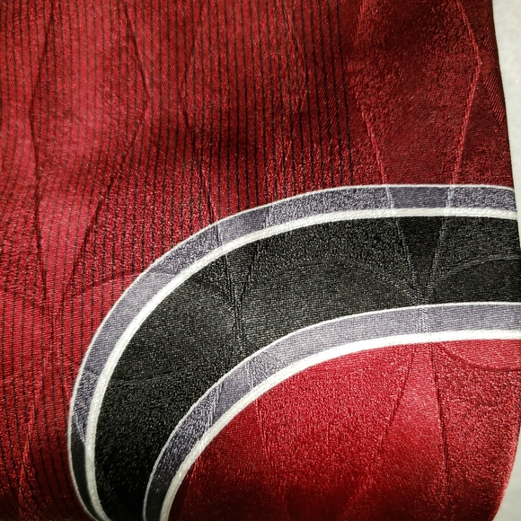 croft & barrow | Accessories | Croft Barrow Red Black And White Silk ...